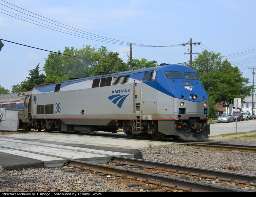 AMTK 36 Leads Amtrak Train 314
